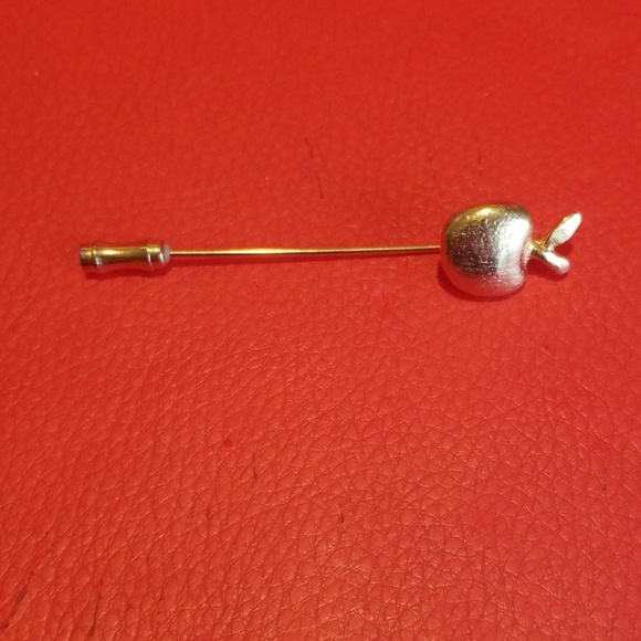 Jewelry | Vintage Apple Pin | Poshmark